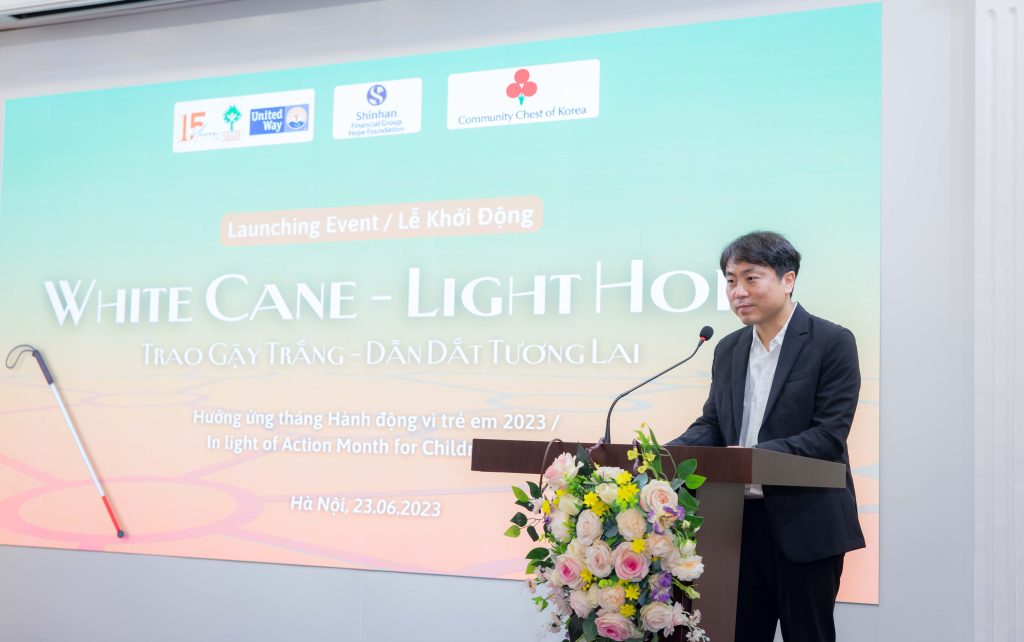 THÔNG TIN BÁO CHÍ LỄ KHỞI ĐỘNG DỰ ÁN “WHITE CANE – LIGHT HOPE” (Trao gậy trắng – Dẫn dắt tương ...